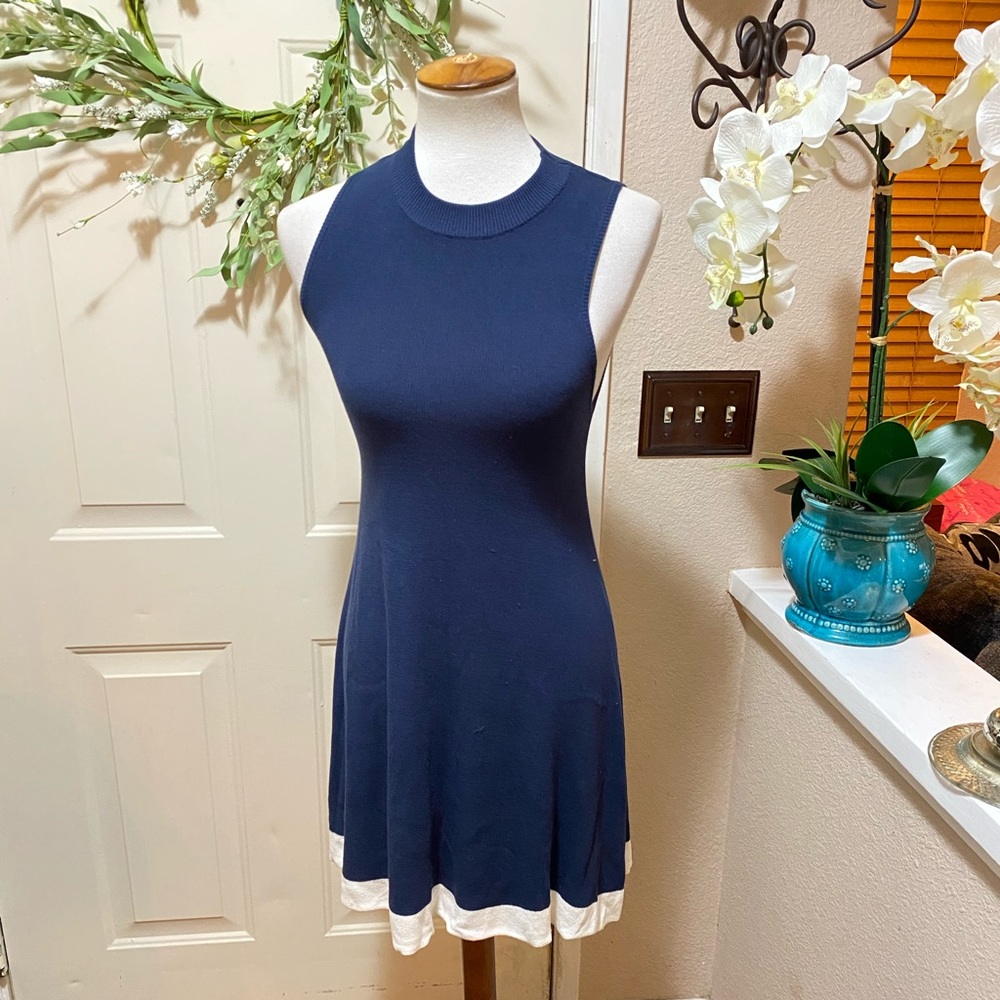 Mo: Vint Pantone Color With White Trim Hem Dress - Gem